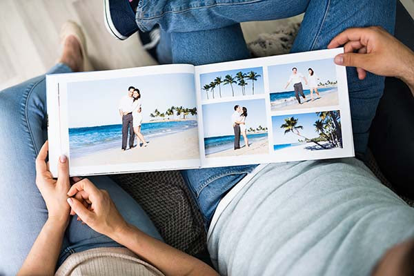 Telling Your Story: A Guide to Creating a Photo Book with Photobook Pr ...